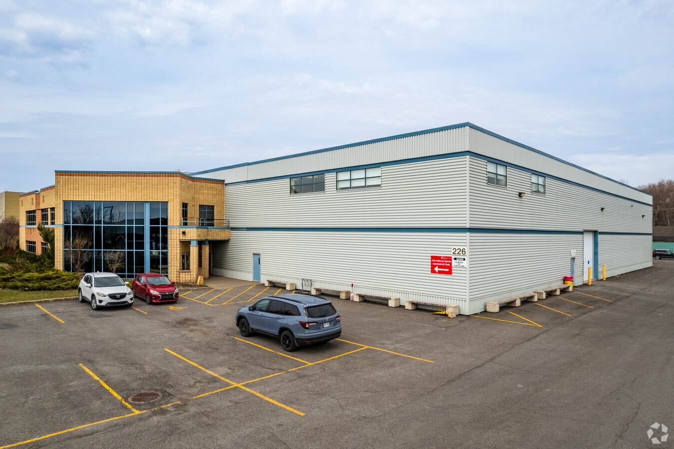 226 Boul Industriel, Châteauguay, QC J6J 4Z2 - Industrial for Sale | LoopNet