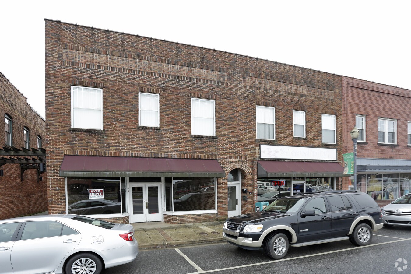 104-108 E Main St, Easley, SC 29640 | LoopNet