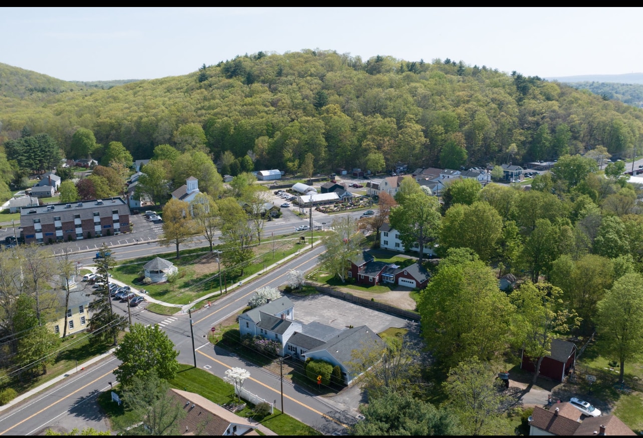 141 Dowd Ave, Canton, CT 06019 - Office for Sale | LoopNet