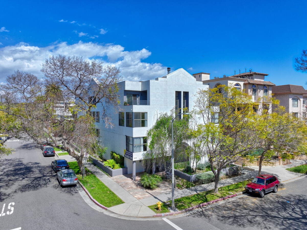 1600 Camden Ave, Los Angeles, CA 90025 | LoopNet