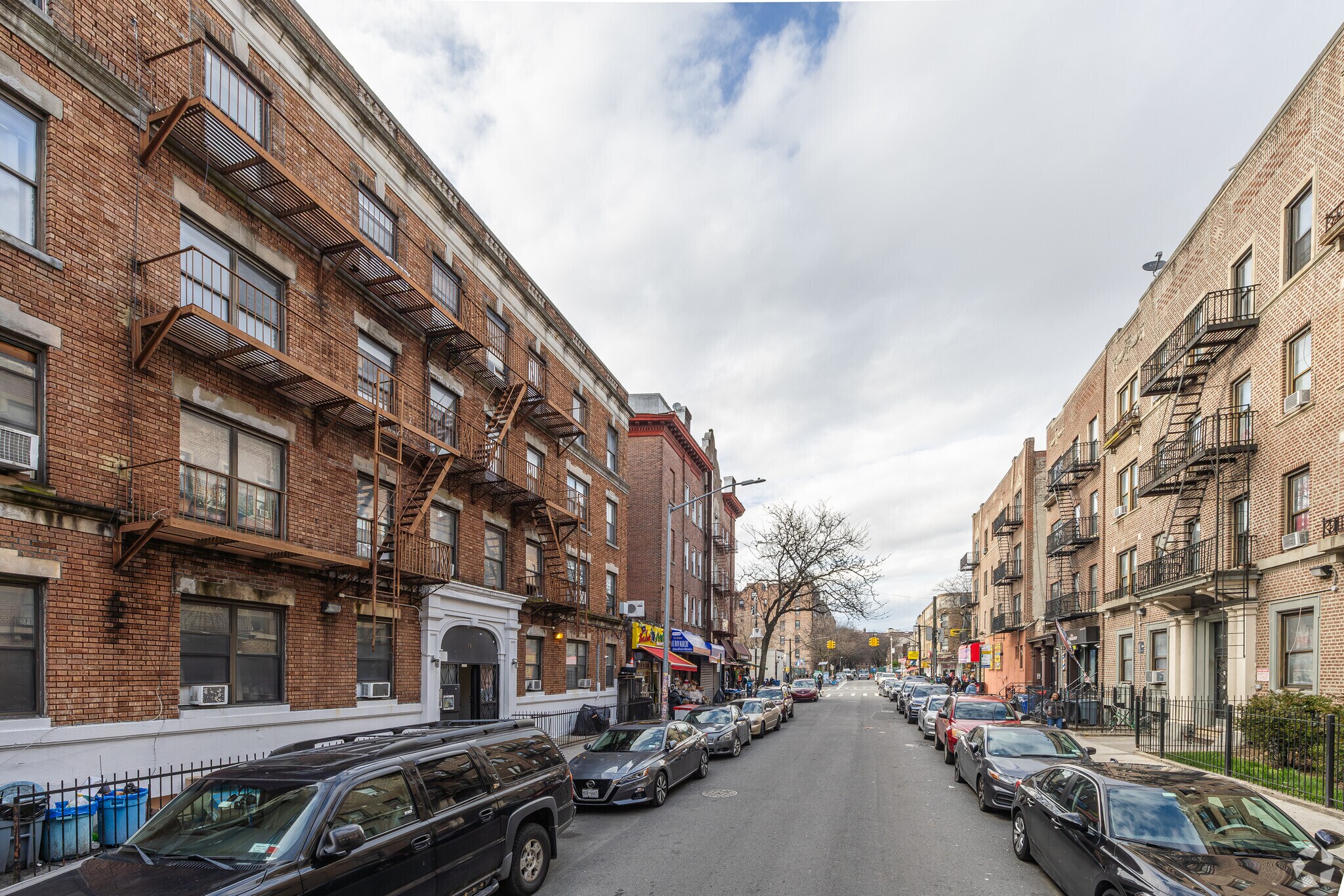 90 E 18th St, Brooklyn, NY 11226 - Multifamily for Sale | LoopNet