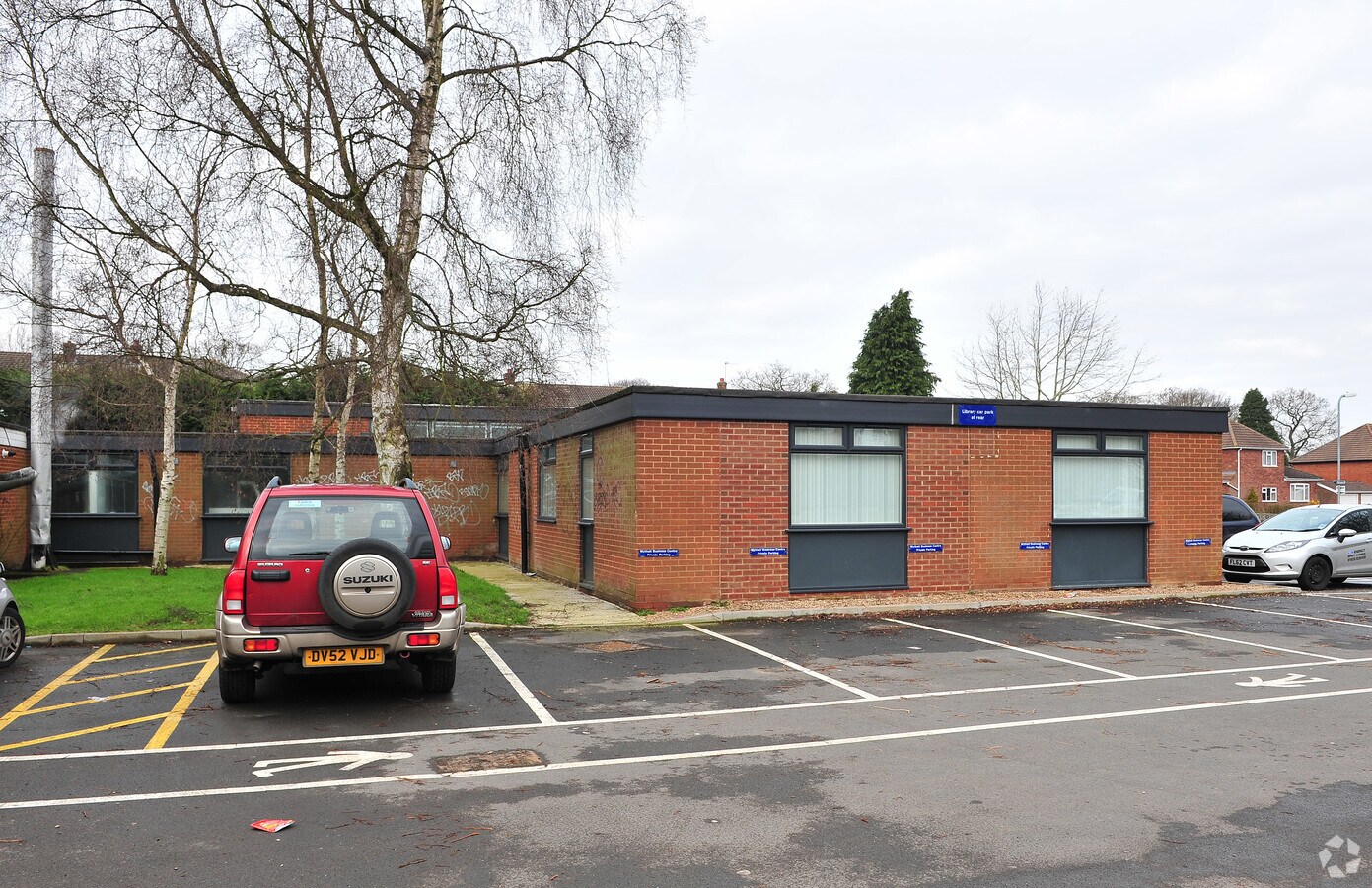 May Ln, Birmingham, WMD B47 5PD - Wythall Library | LoopNet