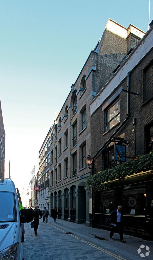 10-11 New St, London, LND EC2M 4TP | LoopNet