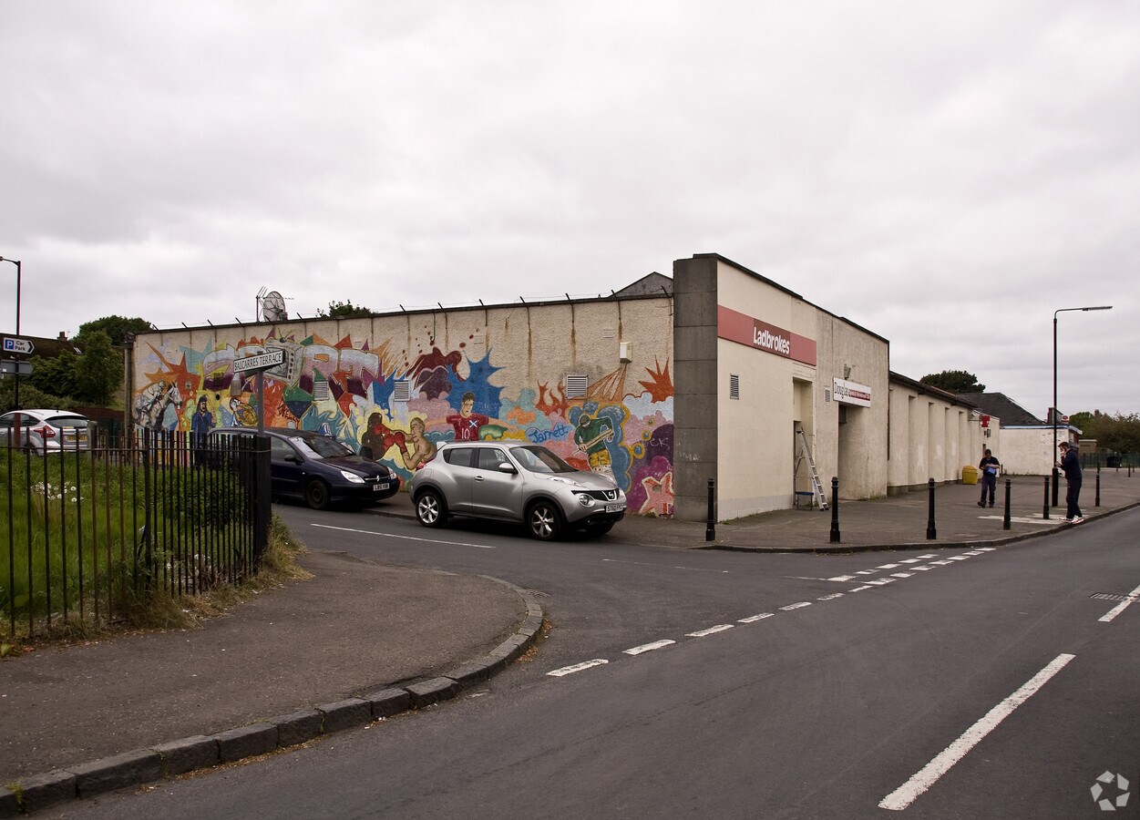 21 Balmoral Ter, Dundee, DD4 8SJ | LoopNet