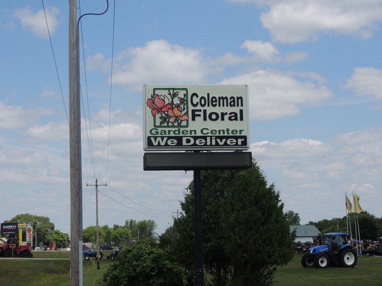 N2730 Double R Rd, Coleman, WI 54112 | LoopNet