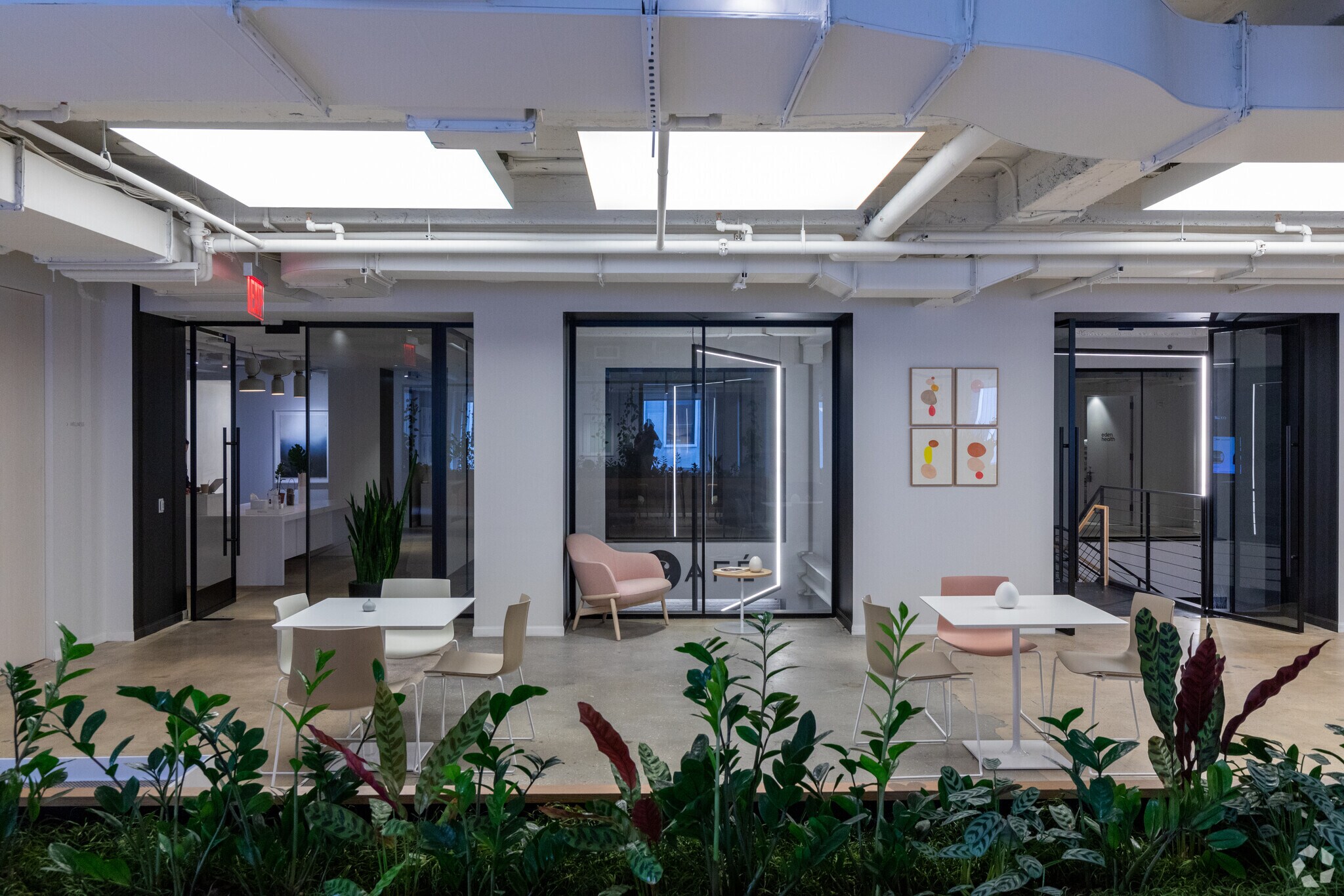 530 Fifth Ave, New York, NY 10036 - Convene 530 Fifth Avenue | LoopNet