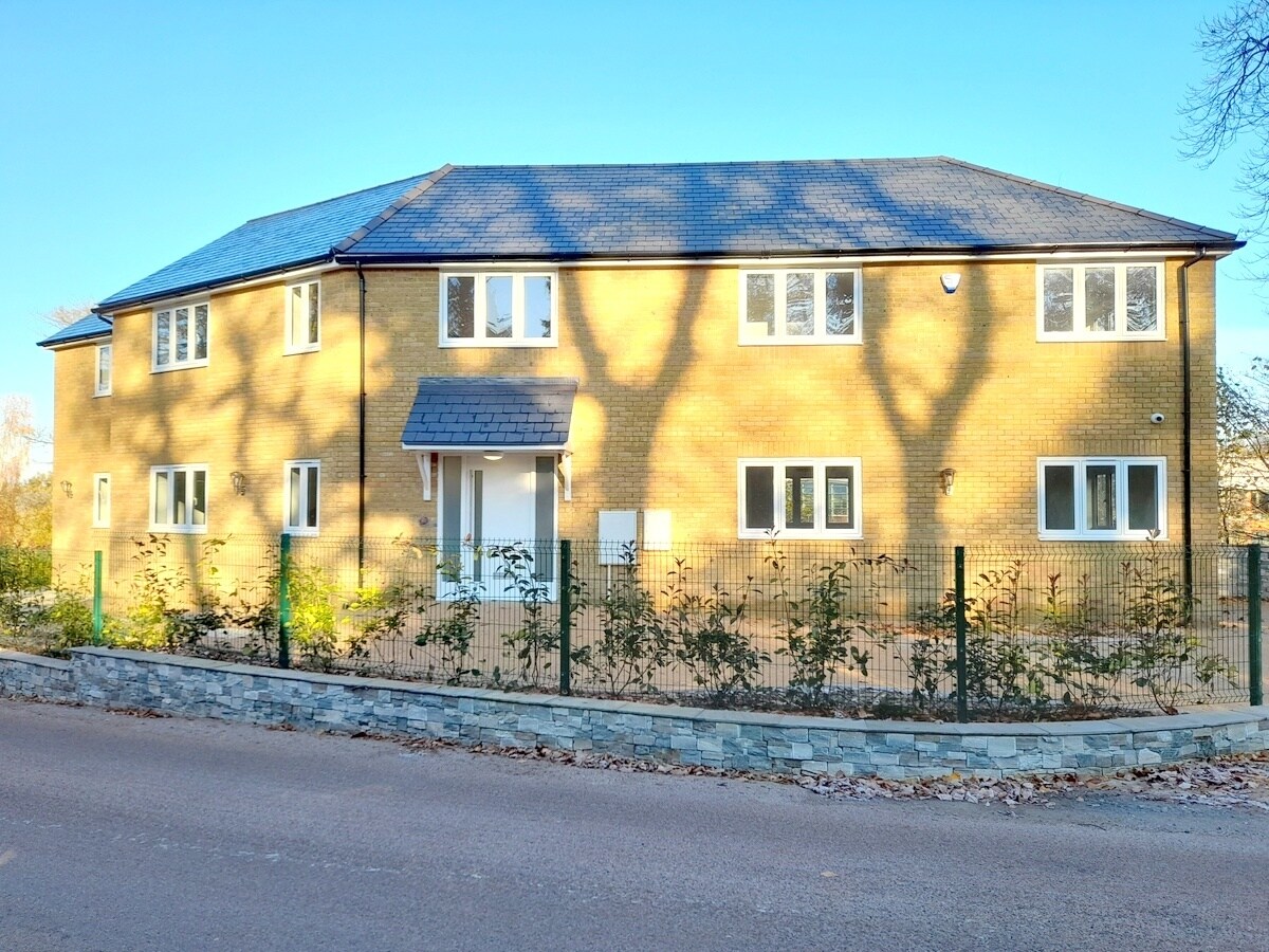 1 Oakhill Rd, Sevenoaks, TN13 1NY | LoopNet