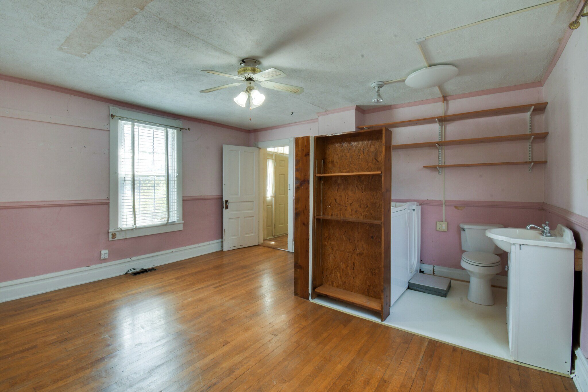 35 Tinkling Spring Rd, Fishersville, VA 22939 - 35 Tinkling Spring Rd ...