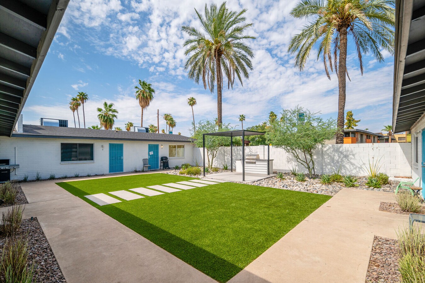 4811-4815 N 15th Ave, Phoenix, AZ 85015 - Palm Square Apartments | LoopNet