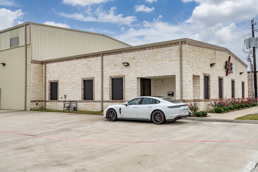 4484 Genoa Red Bluff Rd, Houston, TX 77059 - Building C | LoopNet