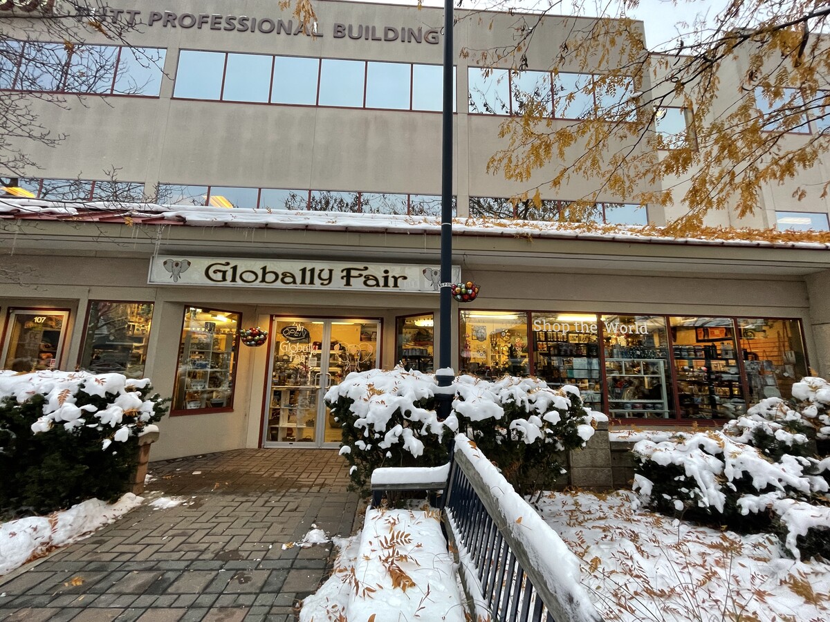 3001 Tutt St, Kelowna, BC V1Y 2H4 | LoopNet