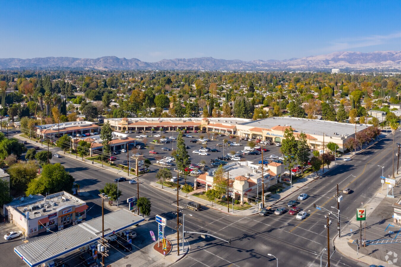 19301-19371 Saticoy St, Reseda, CA 91335 - The Village | LoopNet