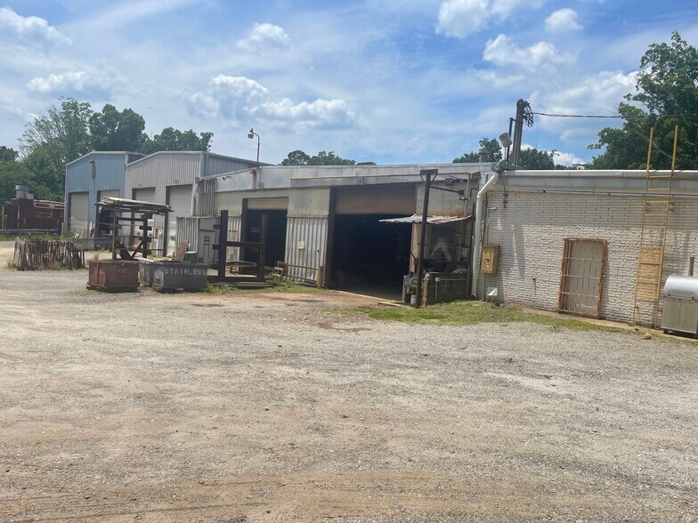 2939 Snapfinger Rd, Decatur, GA 30034 - Industrial for Sale | LoopNet
