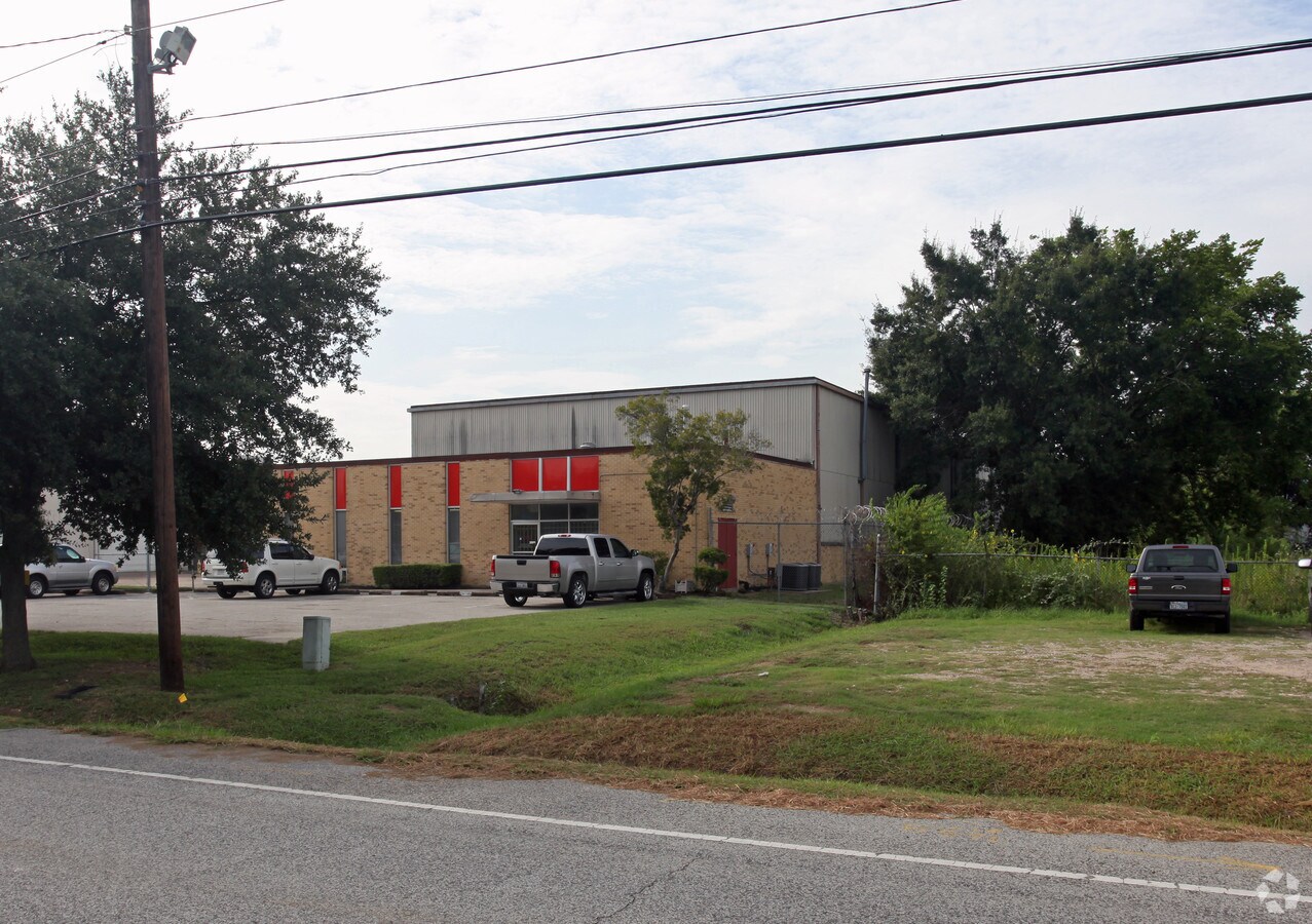 3543 W 12th St, Houston, TX 77008 | LoopNet