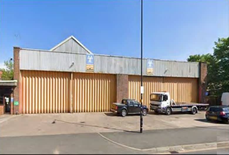 55 Higher Rd, Manchester, M41 9AP | LoopNet