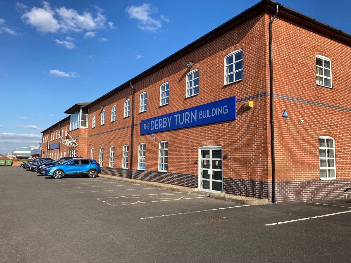 Derby Rd Burton On Trent De14 1rs The Derby Turn Building Loopnet