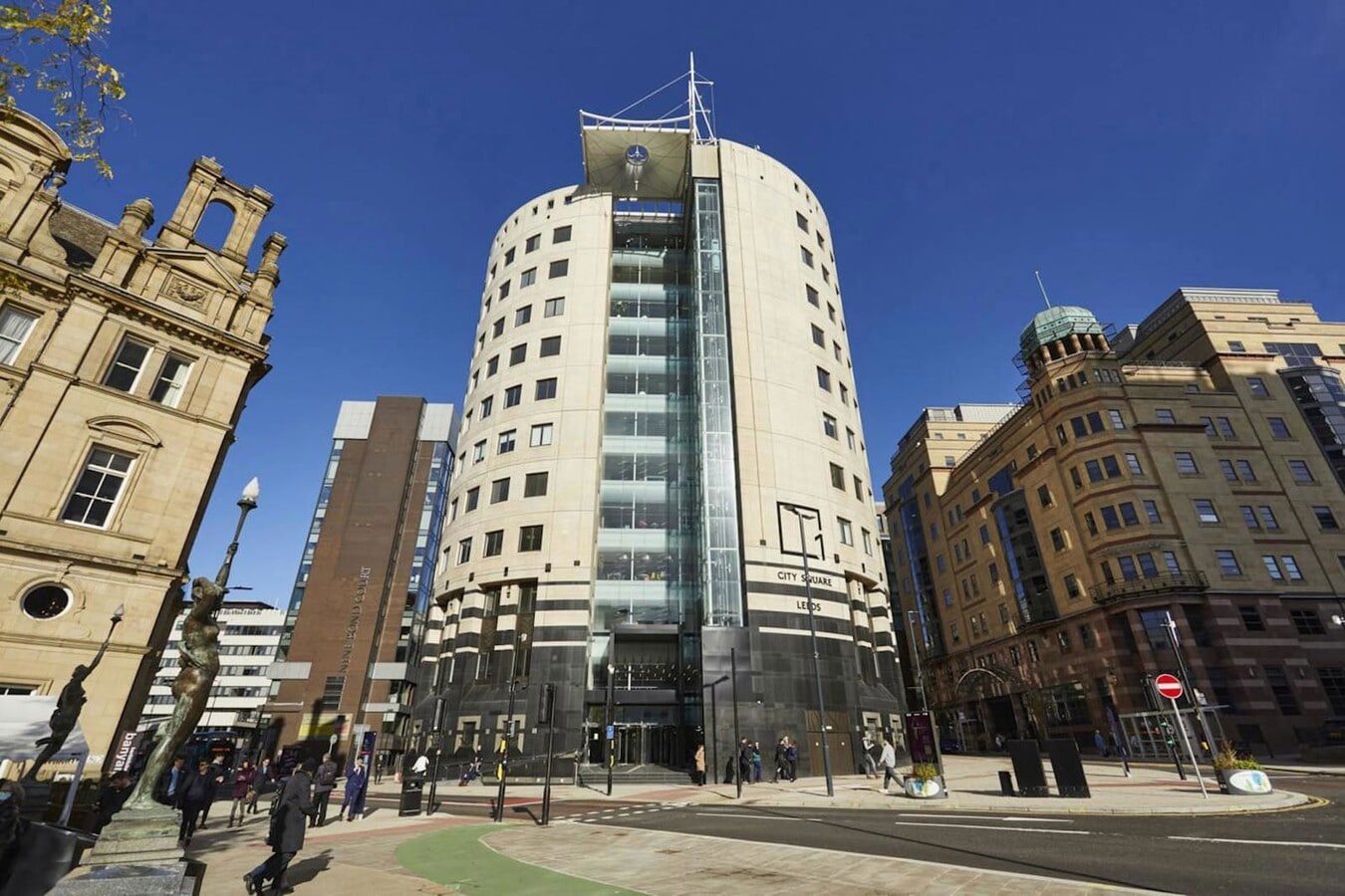 1 City Sq, Leeds, LS1 2ES | LoopNet