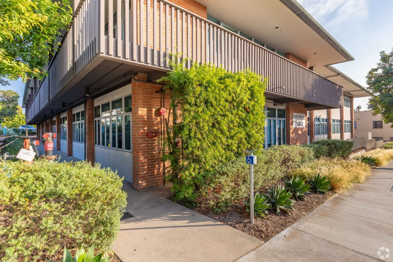 7776 Ivanhoe Ave, La Jolla, CA 92037 | LoopNet