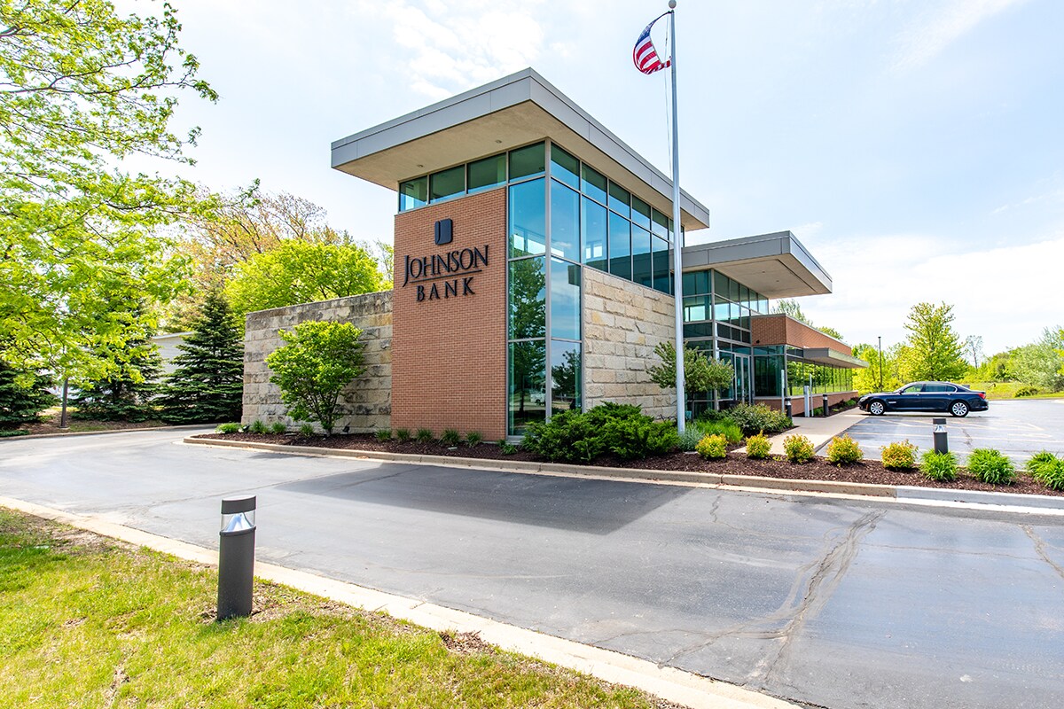 3001 W Rawson Ave, Franklin, WI 53132 | LoopNet