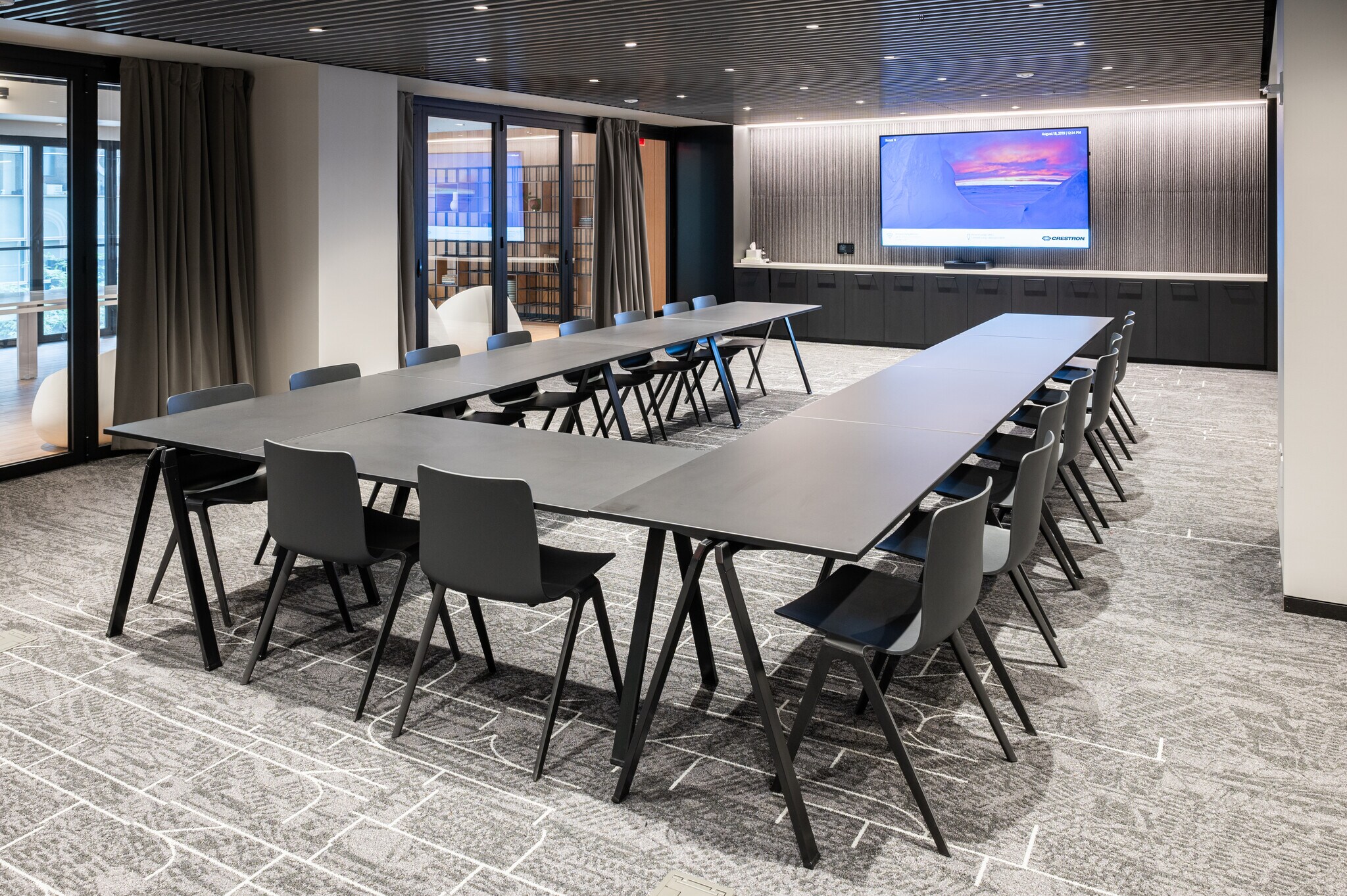 135 W 50th St, New York, NY 10020 - Industrious Midtown on 50th St ...