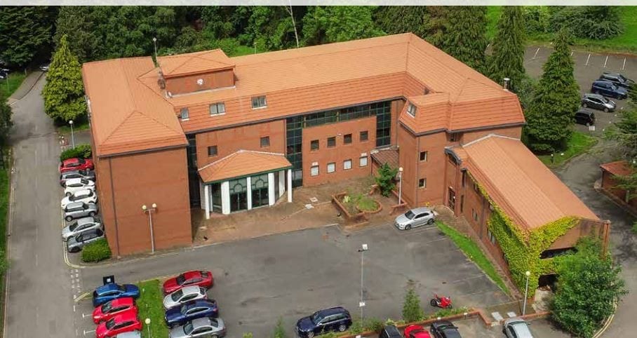 44 Newforge Ln, Belfast, BT9 5NF | LoopNet