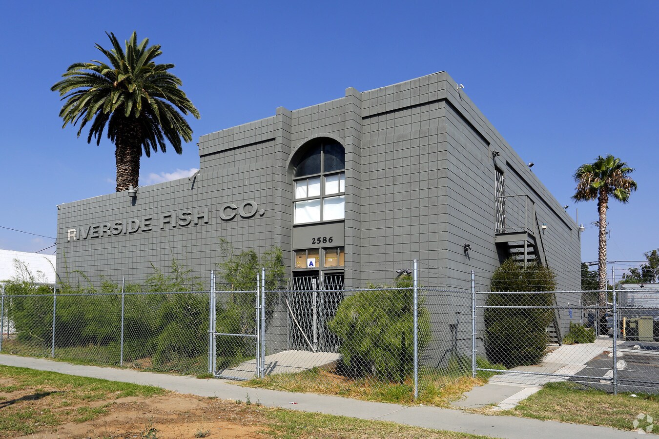 2586 N Main St, Riverside, CA 92501 | LoopNet