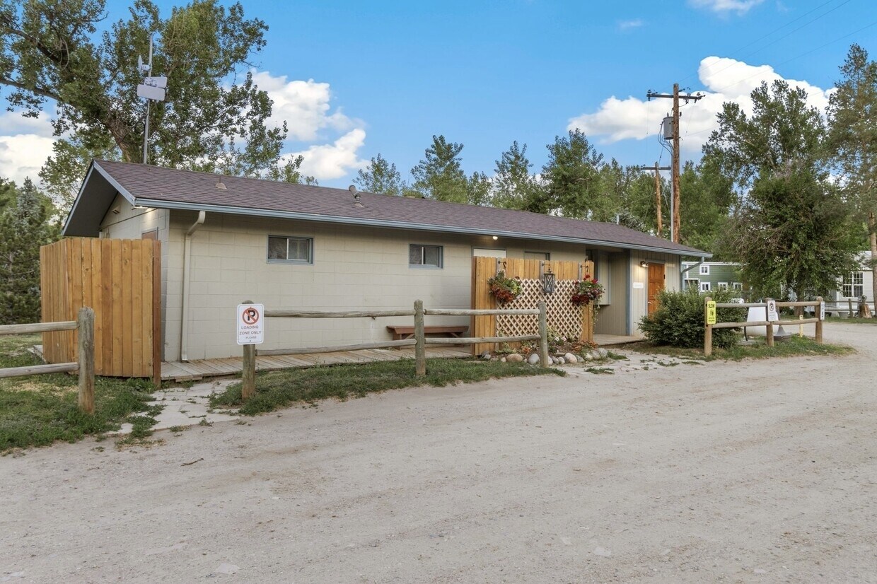 2444 River Rim Rd, Loveland, CO 80537 - Riverview RV Park and ...