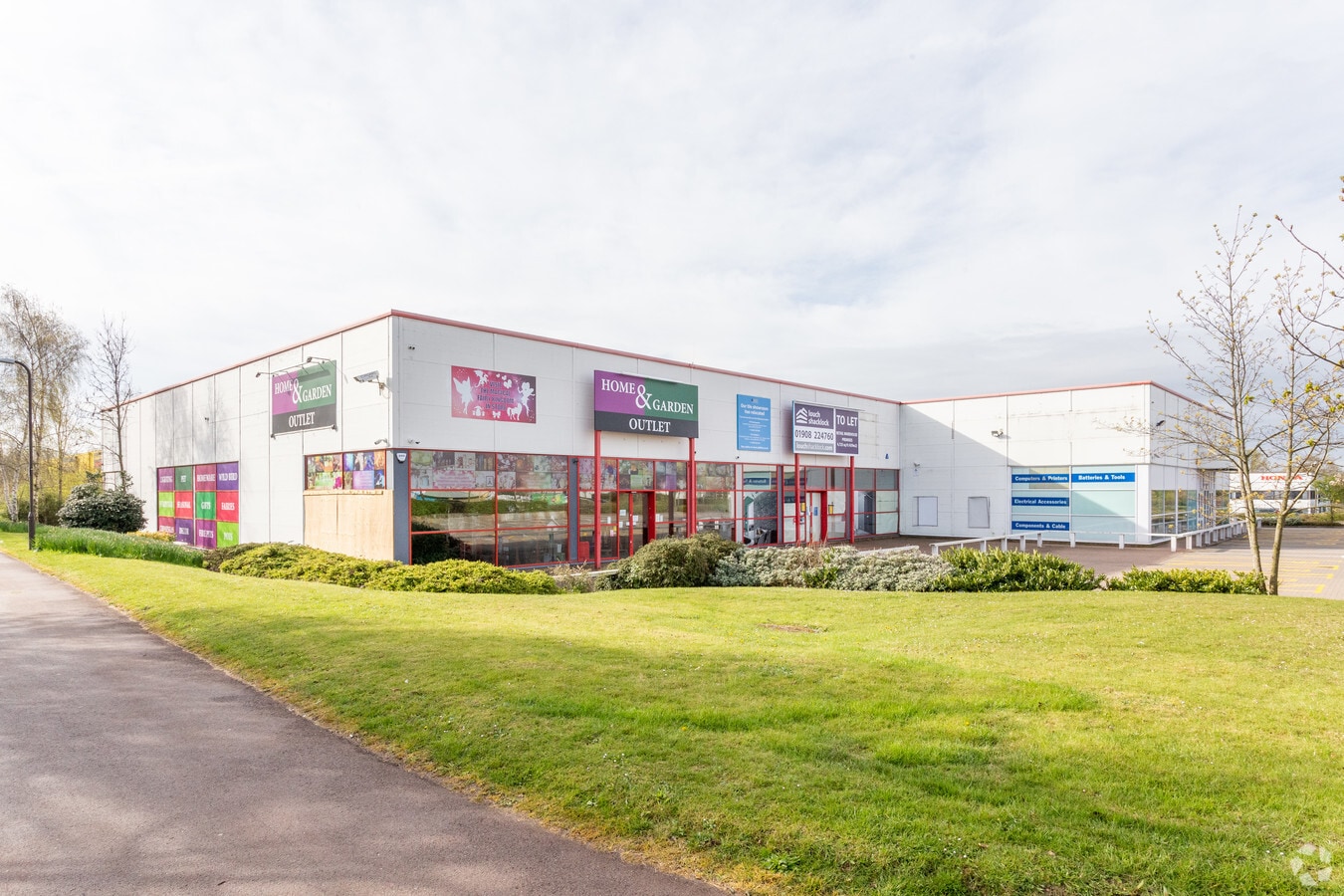 Snowdon Dr, Milton Keynes, BKM MK6 1BH - Grampian Gate | LoopNet