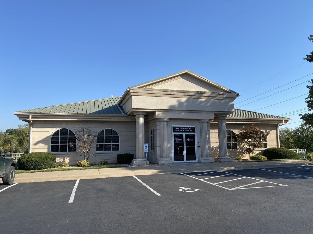 909 E Republic Rd, Springfield, MO 65807 | LoopNet