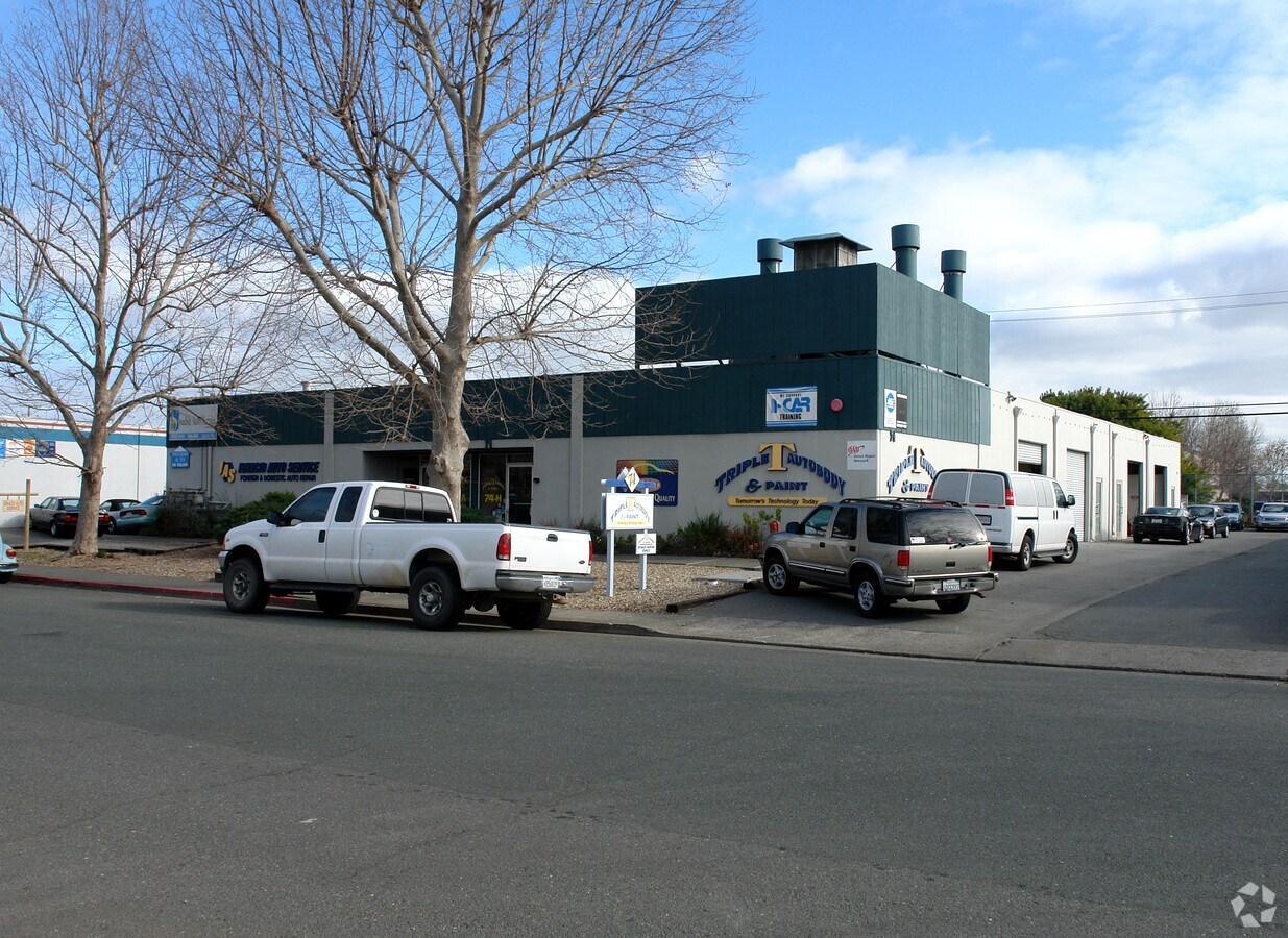 74 Hamilton Dr, Novato, CA 94949 | LoopNet