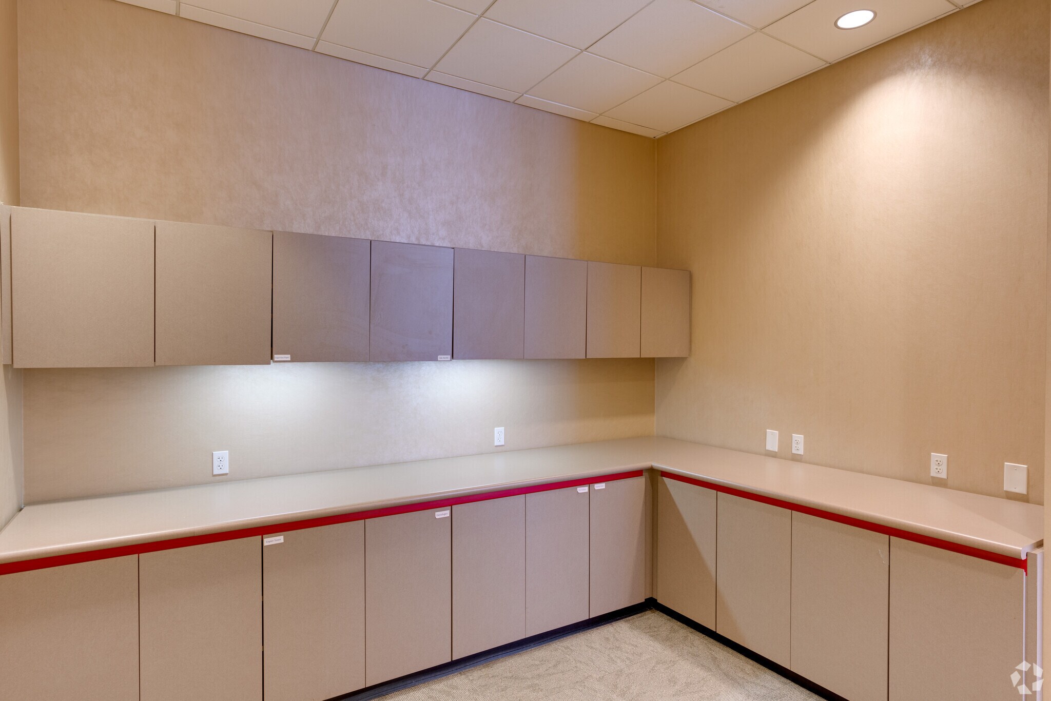 3333 Finley Rd, Downers Grove, IL 60515 - Finley Point | LoopNet