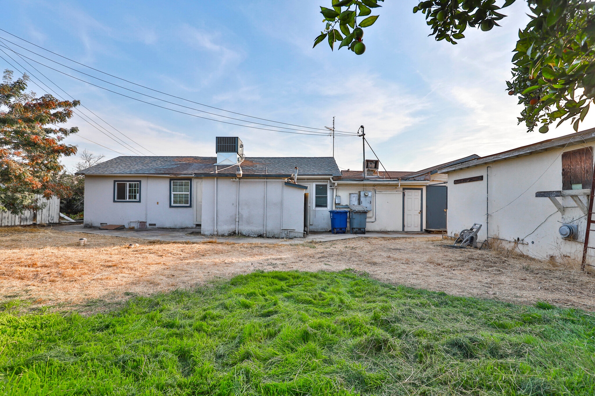 1590 E Dinuba Ave, Reedley, CA 93654 - Health Care for Sale | LoopNet