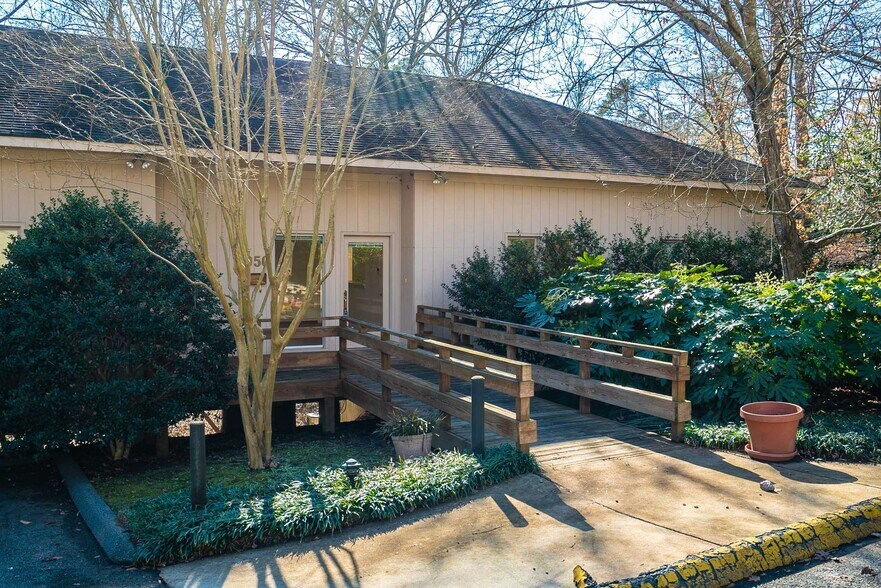 3950 Blue Ridge Rd, Raleigh, NC 27612 | LoopNet