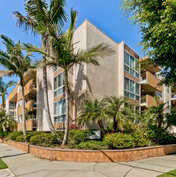 8225 Manitoba St, Playa Del Rey, CA 90293 - Multifamily for Sale | LoopNet