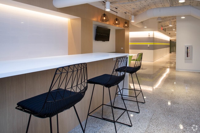 JLL - Boston Commercial Listings & Brokers | LoopNet