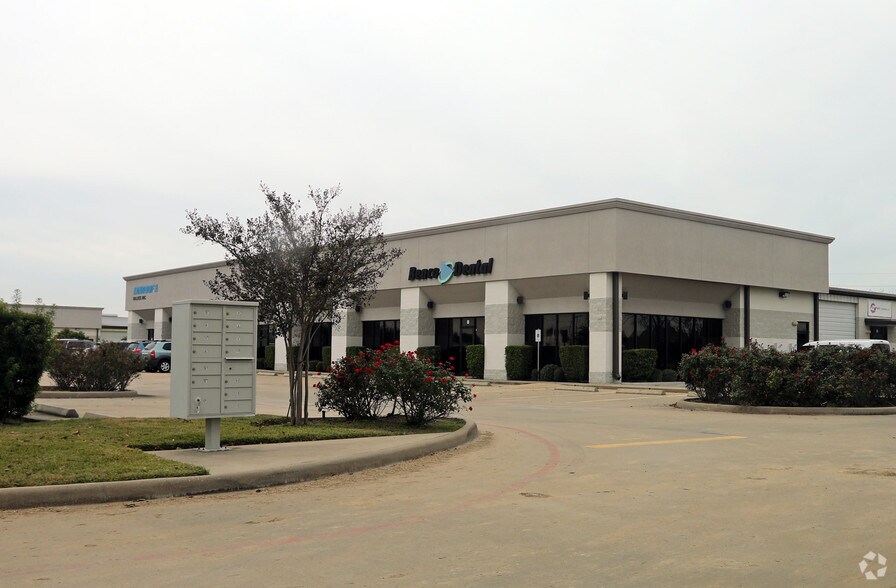 8615 Jackrabbit Rd, Houston, TX 77095 | LoopNet