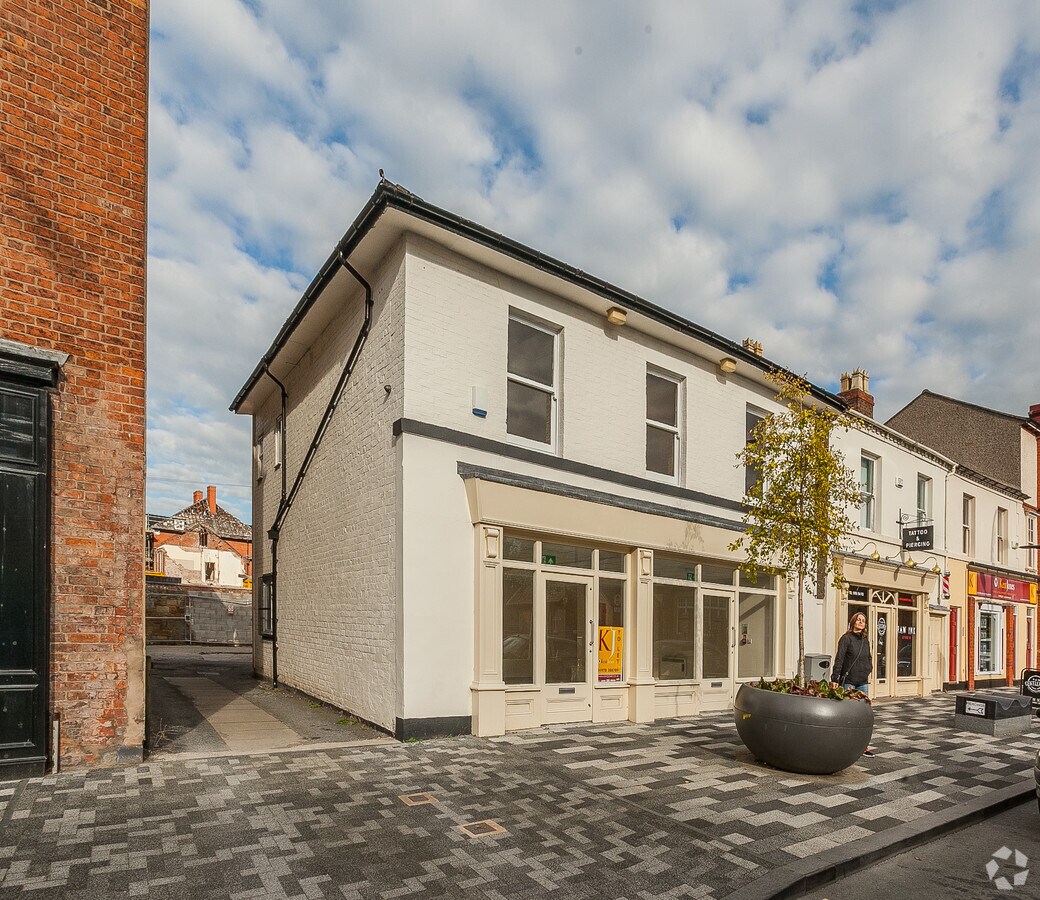 43-43A King St, Wrexham, LL11 1HR | LoopNet
