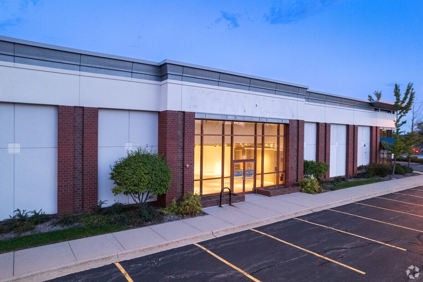 640 E Golf Rd, Schaumburg, IL 60173 | LoopNet