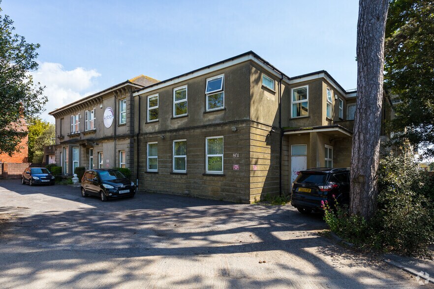 Ivy Arch Rd Worthing Bn14 8bx Loopnet