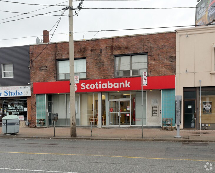 2254 Eglinton Ave, Toronto, ON M6E 2L3 | LoopNet