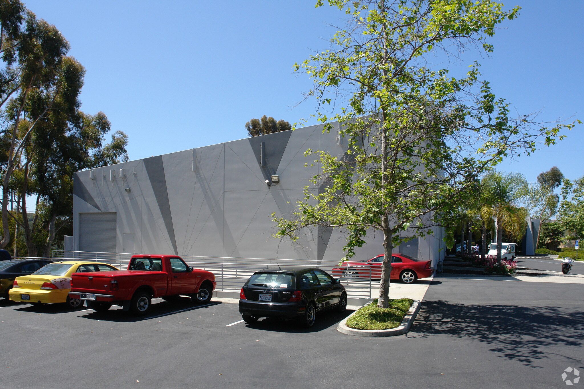 5858 Edison Pl, Carlsbad, CA 92008 - Carlsbad Airport Centre | LoopNet