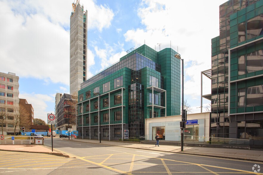 4 Addiscombe Rd, Croydon, CR0 5TT | LoopNet