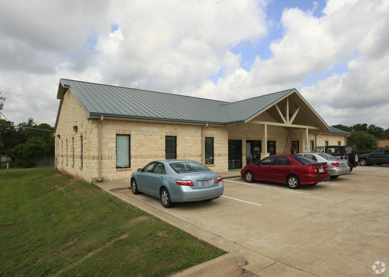 7225 W Highway 71, Austin, TX 78735 | LoopNet