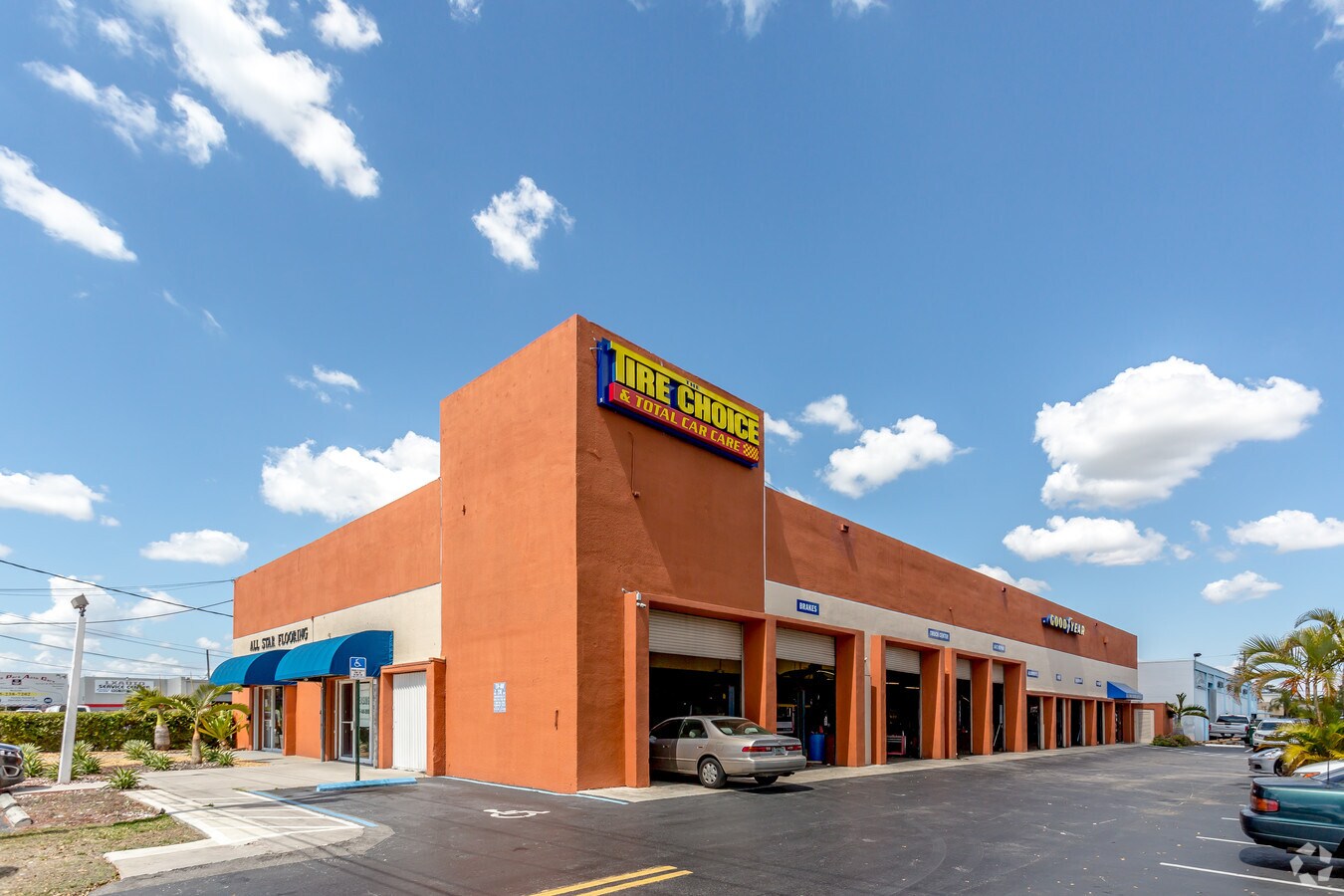 8701 SW 132nd St, Miami, FL 33176 | LoopNet