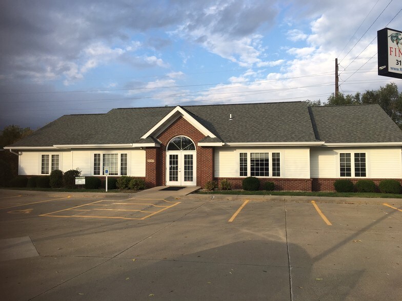 3047 Center Point Rd NE, Cedar Rapids, IA 52402 | LoopNet