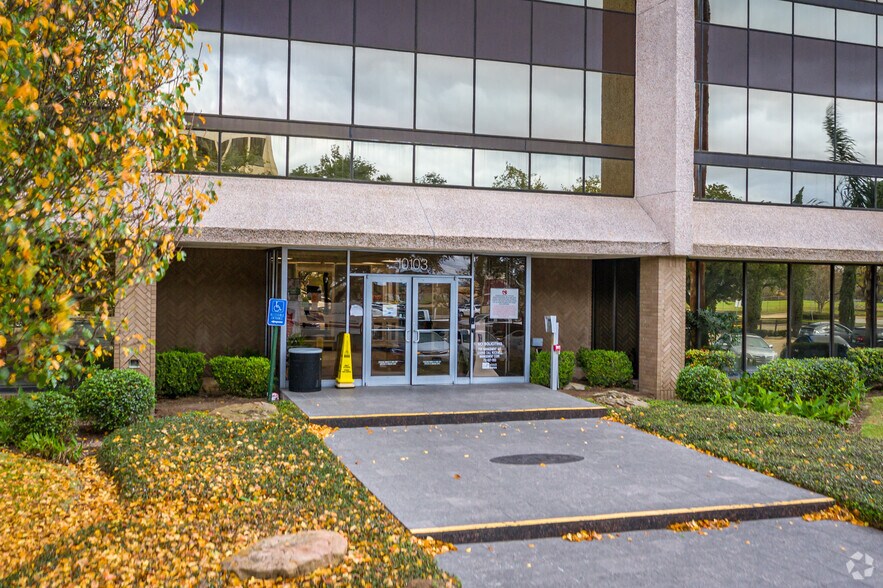 10103 Fondren Rd, Houston, TX 77096 | LoopNet