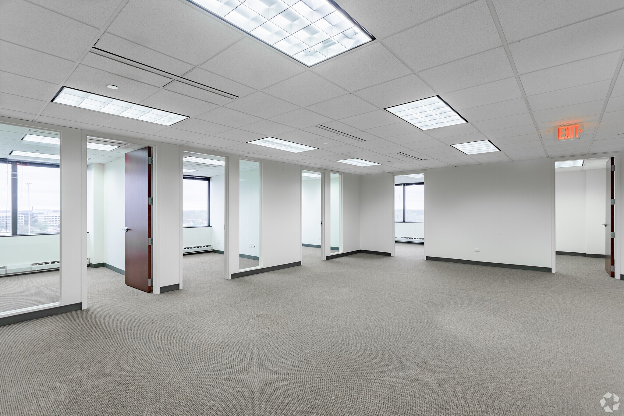 3701 Algonquin Rd, Rolling Meadows, IL 60008 - Crossroads | LoopNet