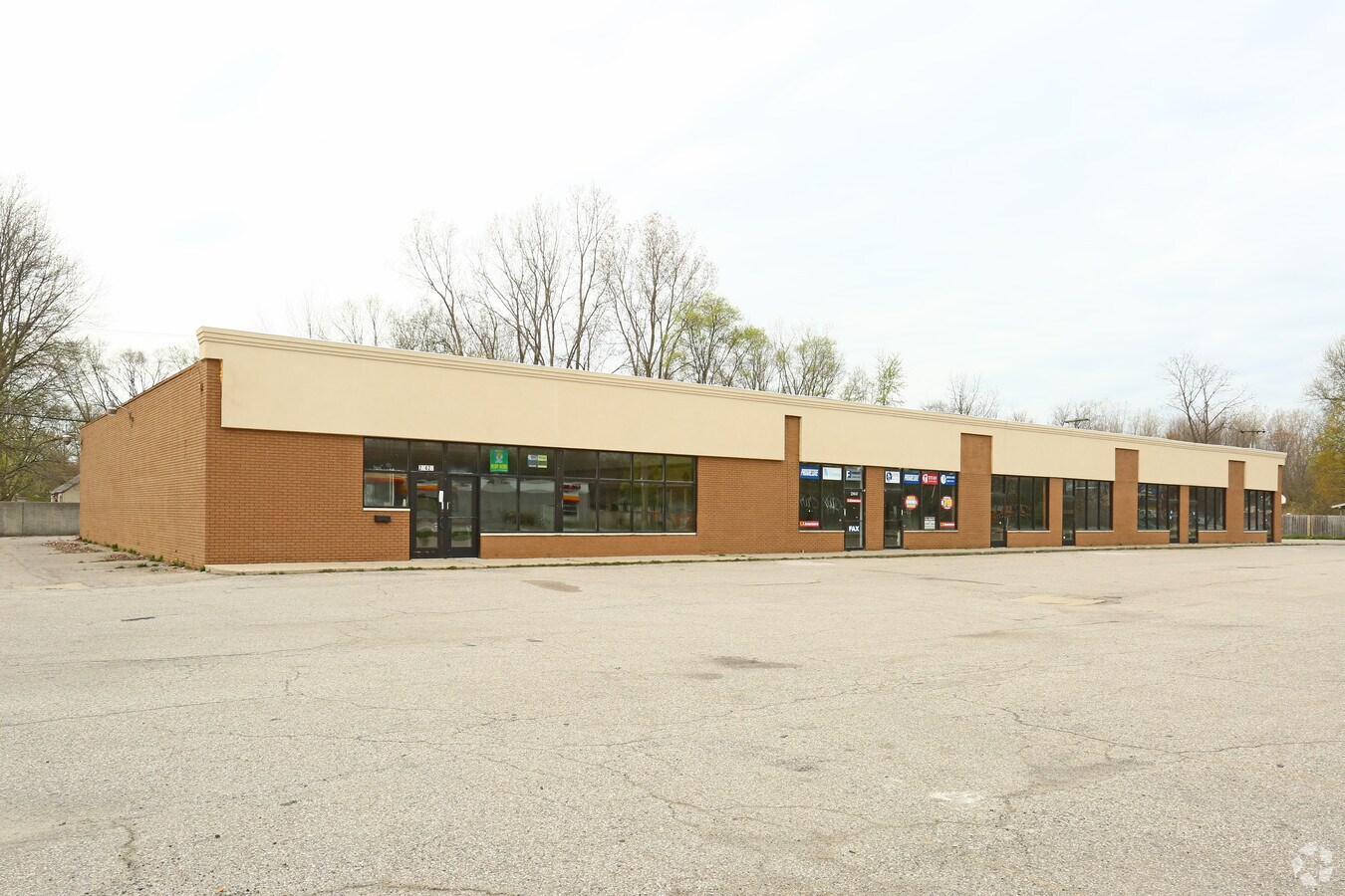 27427-27477 Eureka Rd, Romulus, MI 48174 - Top Shelf Plaza | LoopNet