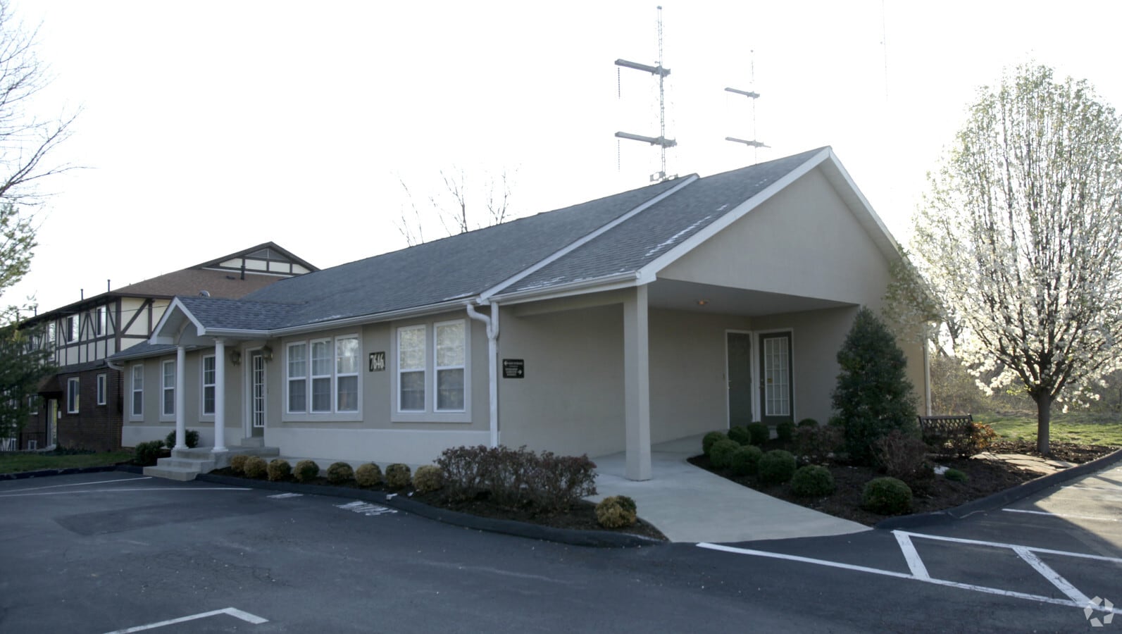 7646 Watson Rd, Saint Louis, MO 63119 | LoopNet