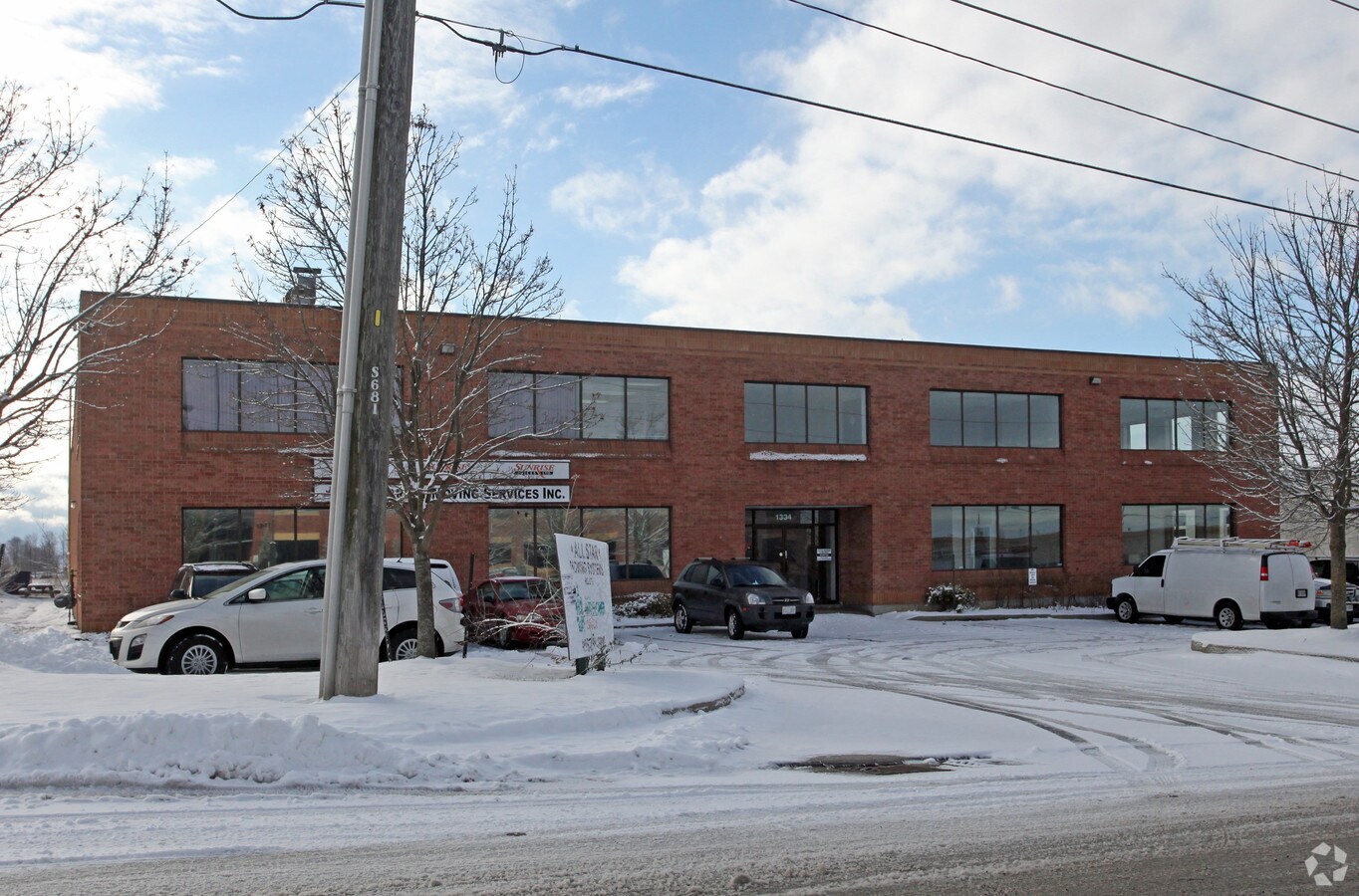 1334 Kerrisdale Blvd, Newmarket, ON L3Y 8V6 | LoopNet